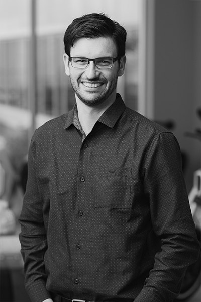 Electric vehicle and propulsion development team