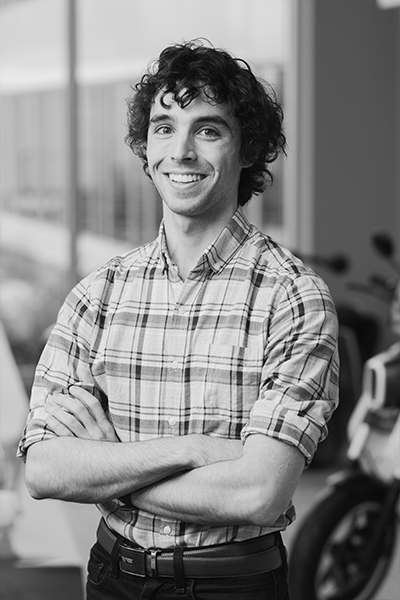 Electric vehicle and propulsion development team