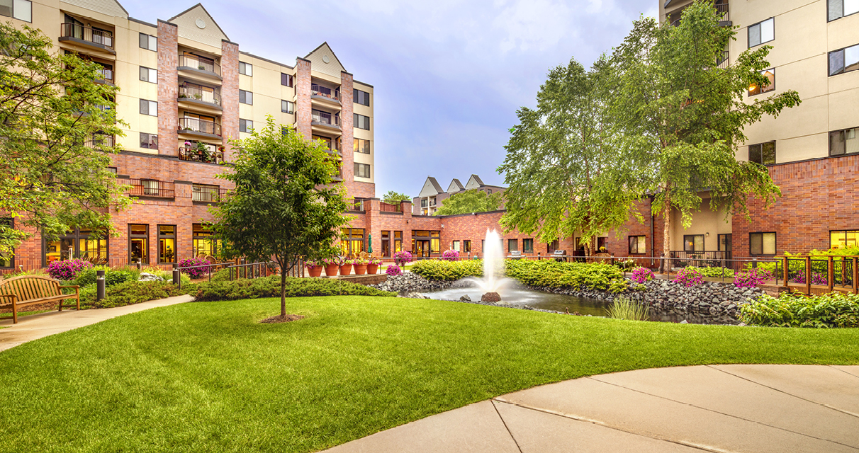 WHO WE ARE | Covenant Living