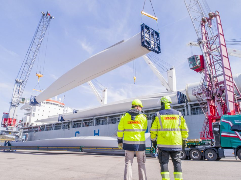 International Graduate Program: Embrace the Challenge! | DHL Group