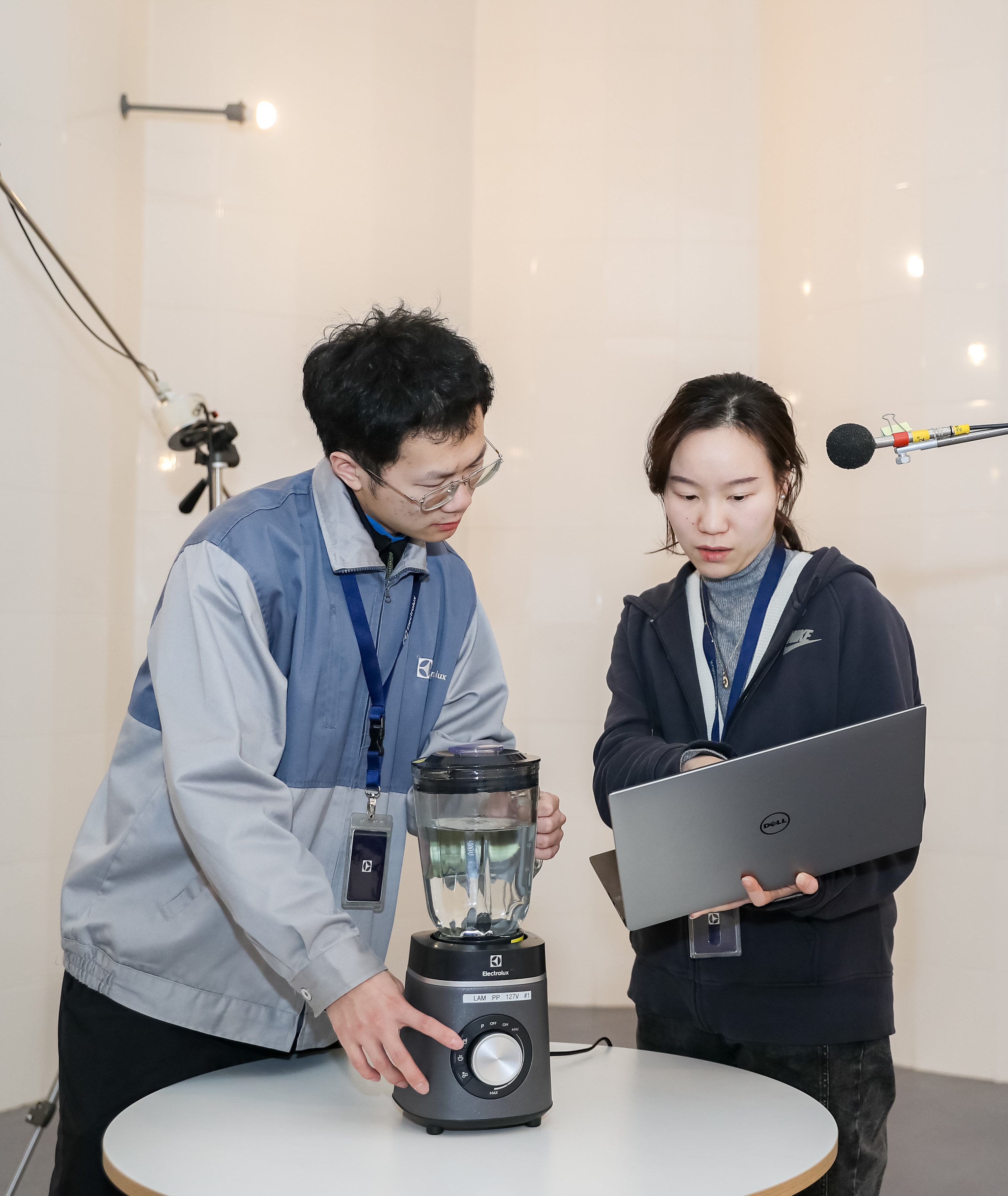 Tech Page | Electrolux AB