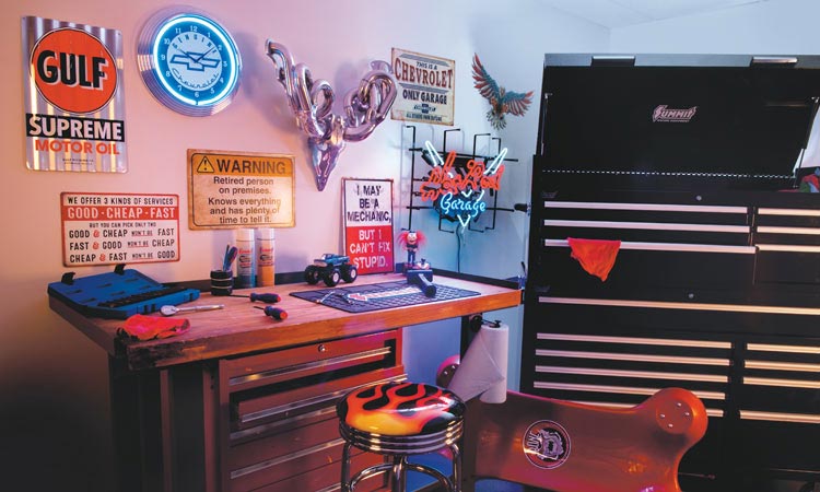 Life at SR - About the Company | Summit Racing