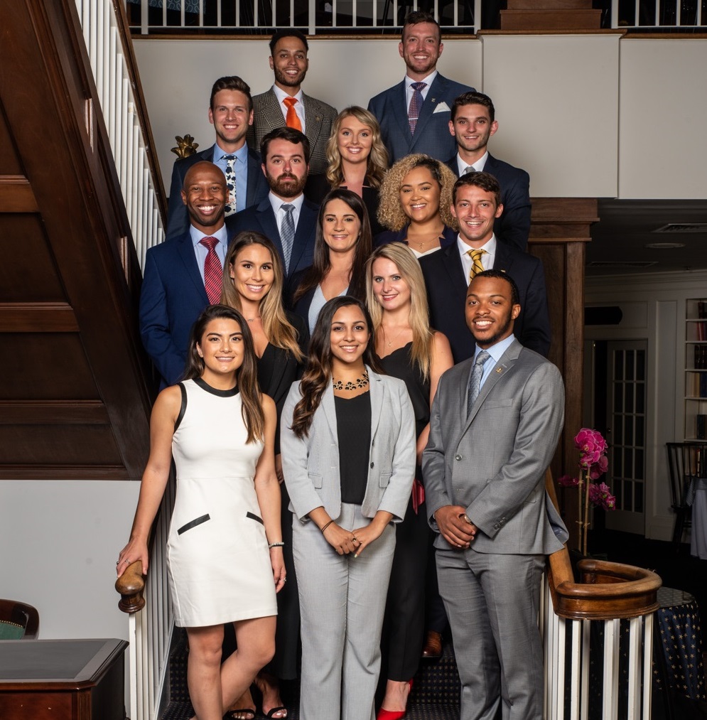 Sales and Contracting Development Program | The Cigna Group Careers