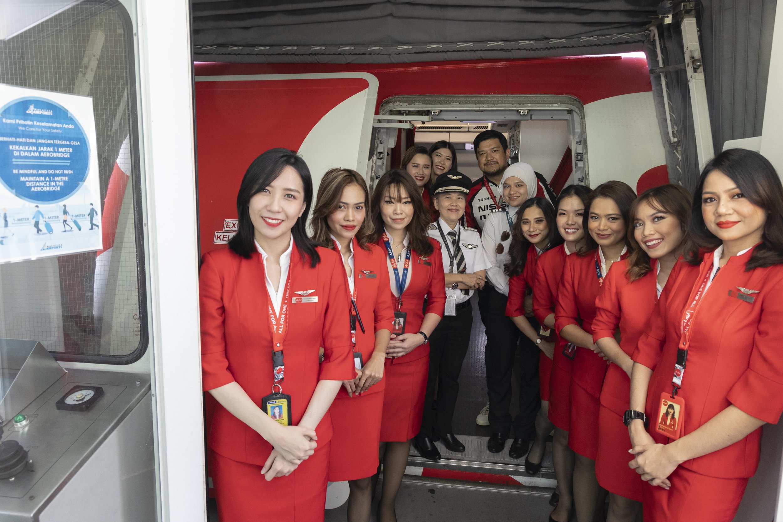 Celebrating female Pilots | AirAsia