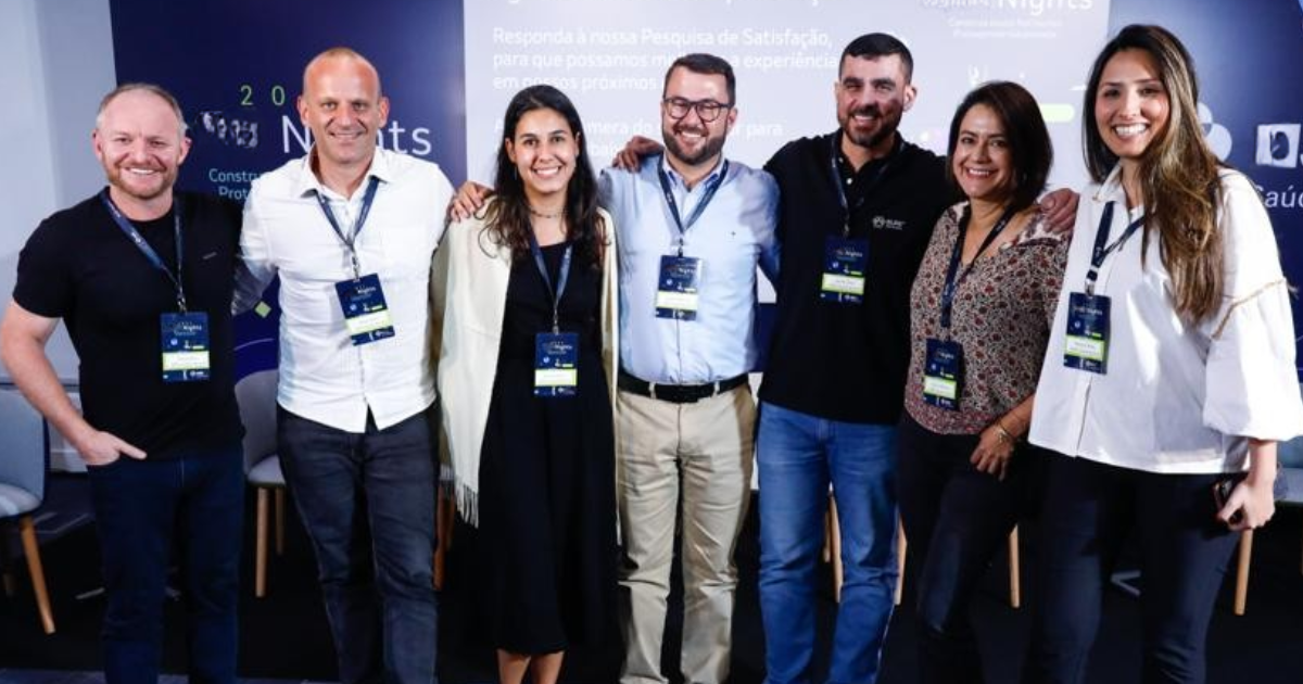 Find your own horizons and be the protagonist of your journey. | Merck